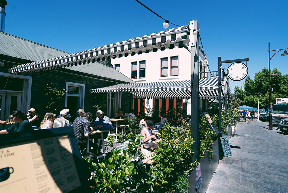 yonder-ouside-dining - Yonder Queenstown New Zealand